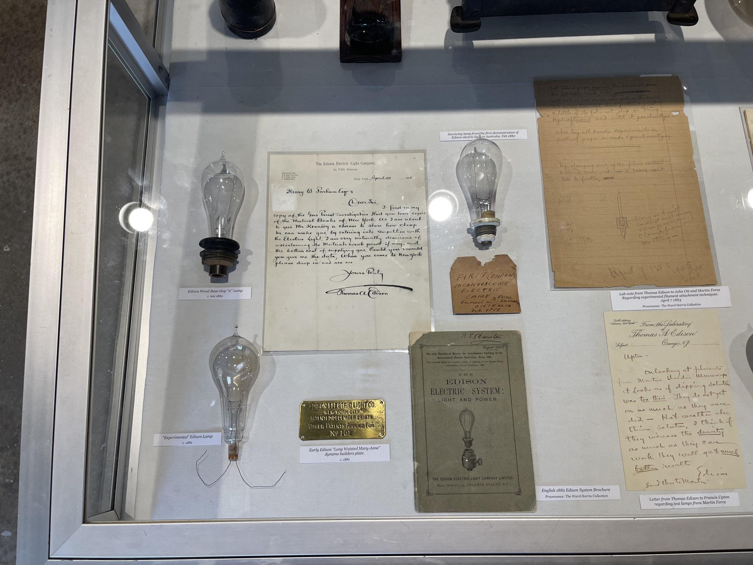 Welcome | Electric Lighting Collectors Meet