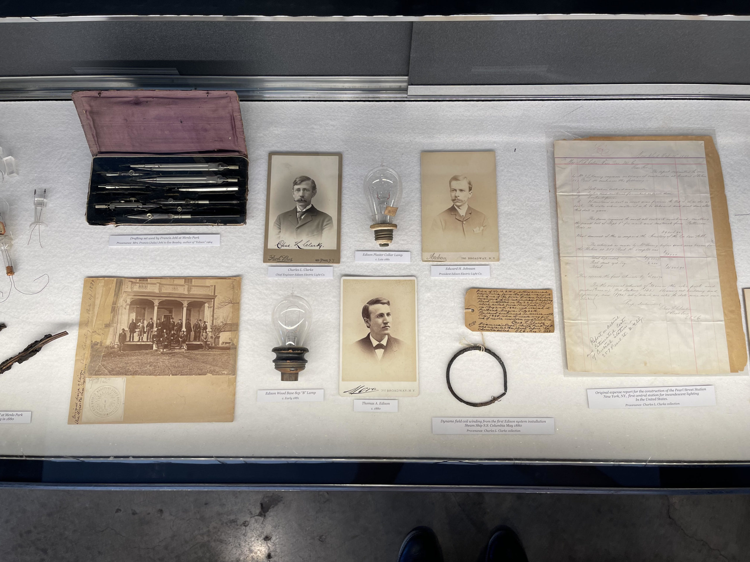 Welcome | Electric Lighting Collectors Meet